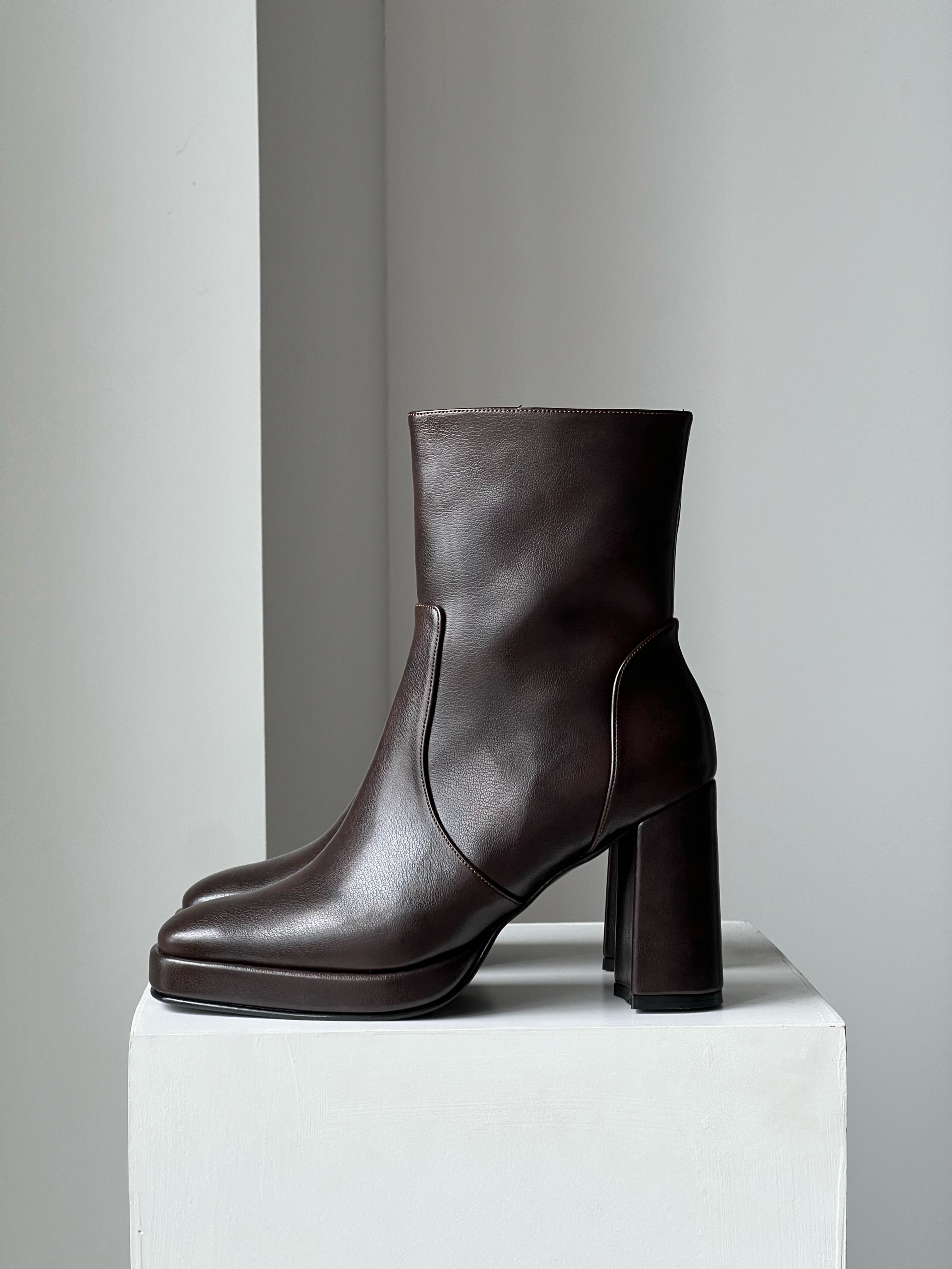 Collins Boots Chocolate – La Canea